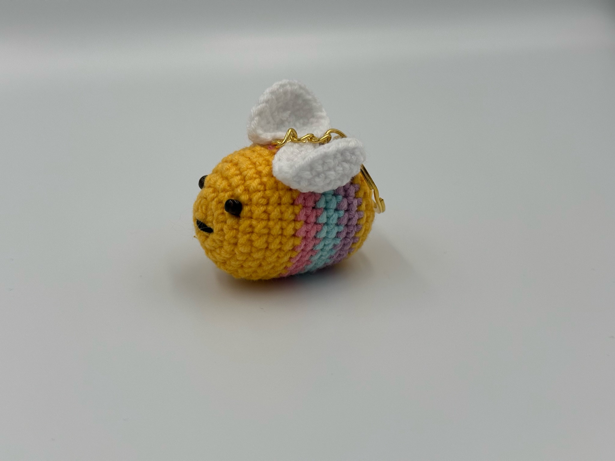 Buzzy Bee Crochet Keychain - Umbrella Crochet
